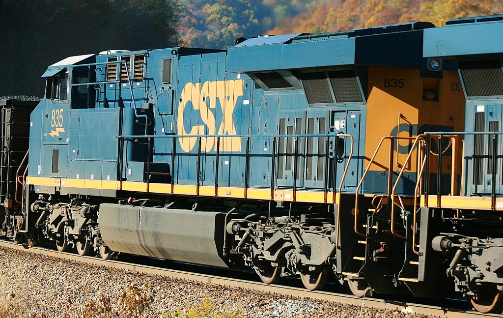 CSX 835
